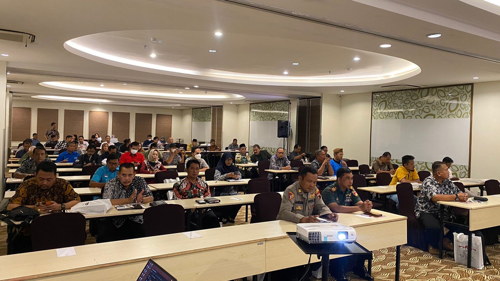 KPU Kabupaten Semarang Sosialisasi Daerah Pemilihan dan Alokasi Kursi ... KPU Kabupaten Semarang Sosialisasi Daerah Pemilihan dan Alokasi Kursi ...